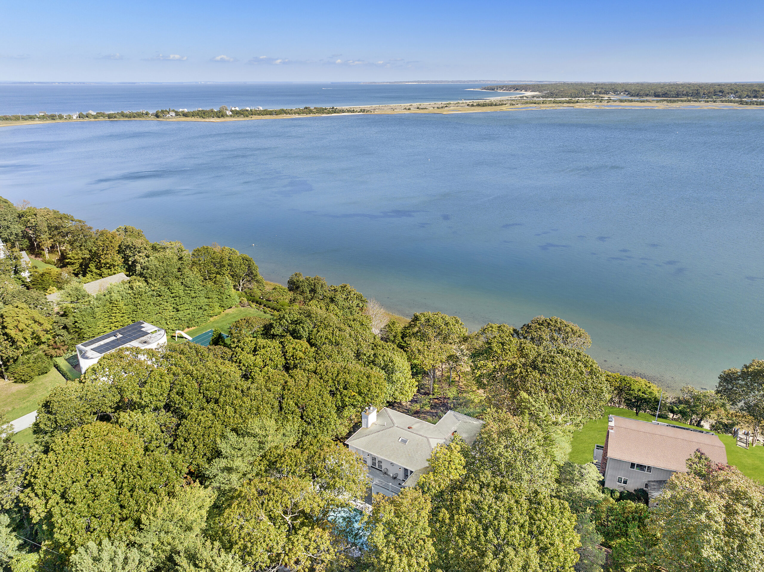 South Fork Dream Home: an East Hampton reno with a starry "Soprano ...